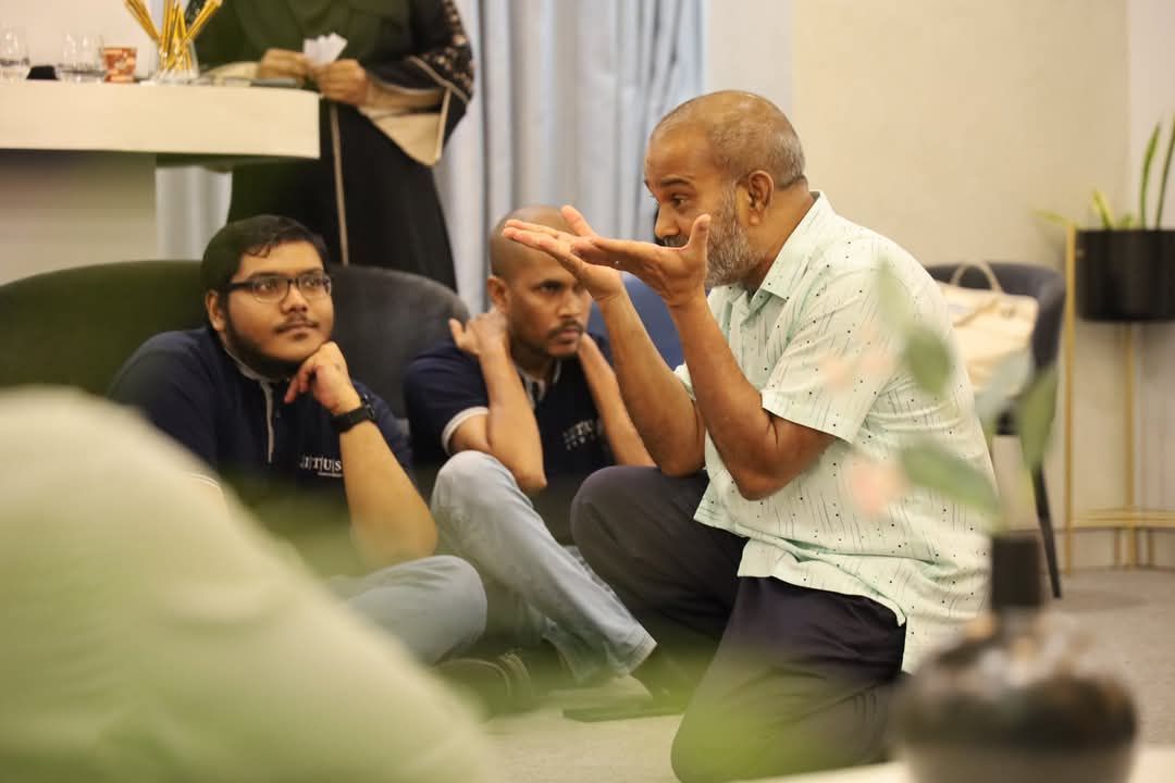 The Power of Focus in a Distracted World – Smile and Let Smile